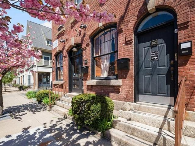 207 Douglas Ave, Providence, RI 02908