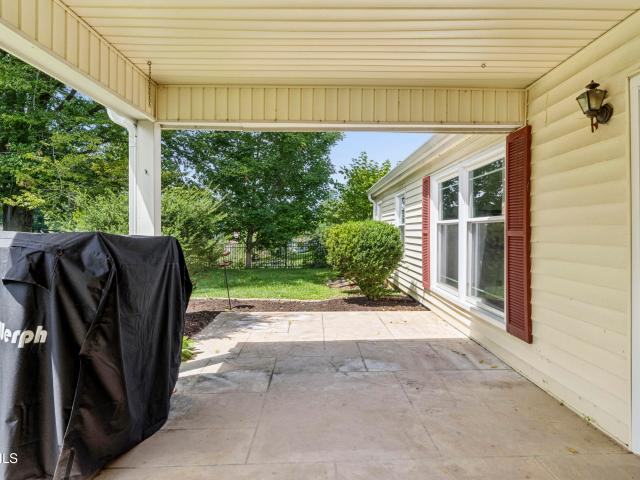 207 Dogwood Lane