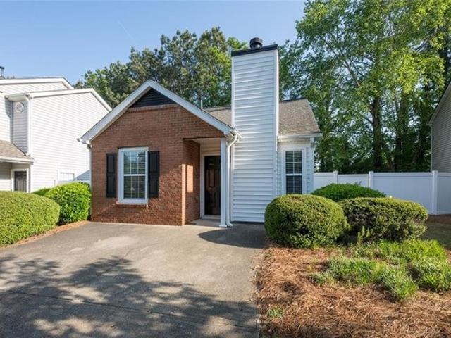 207 Daventry Way, Woodstock, GA 30188