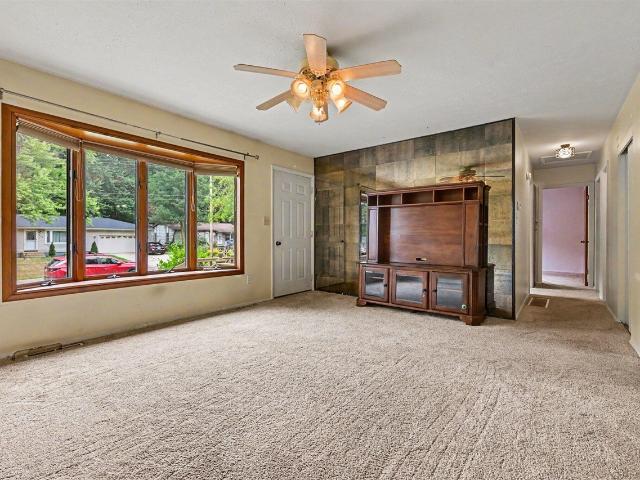 207 Dundee Drive