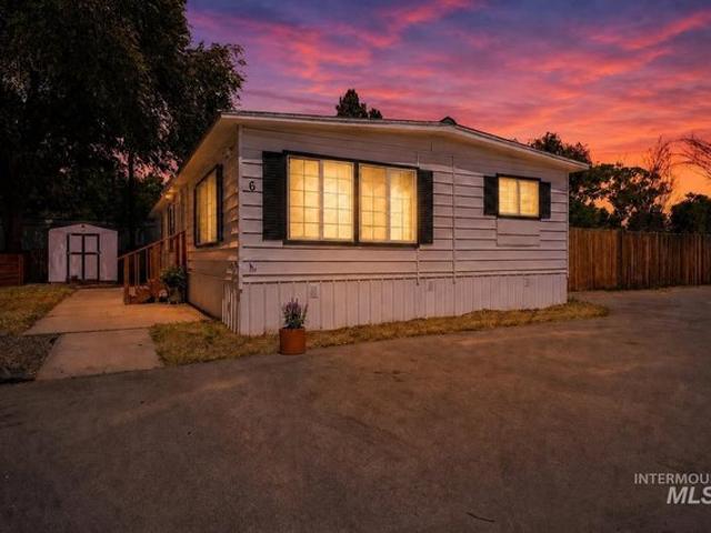 207 E 40th St Trlr 6, Garden City, ID 83714