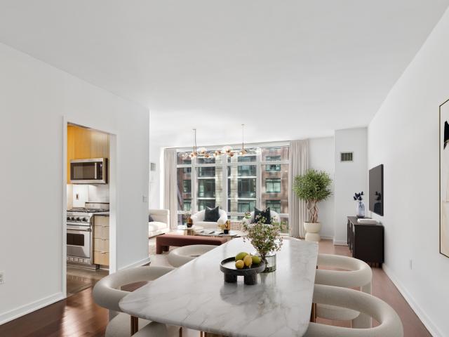 207 E 57TH Street 5C