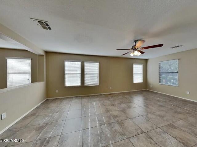 207 E Valley View Drive