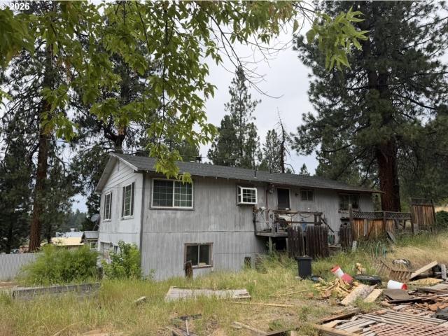 207 e yahooskin st