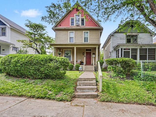207 E Blake Avenue