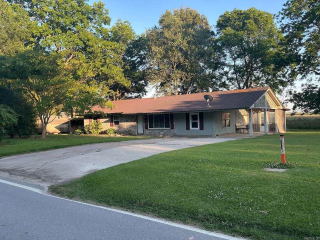 207 E Hwy 60