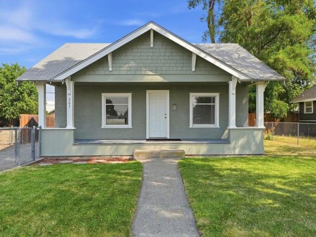 207 E Princeton Ave, Spokane, WA 99207