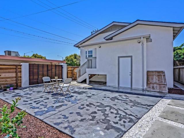 207 E San Luis Street