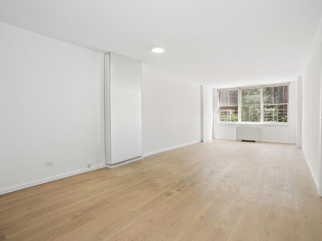 207 East 74th Street, New York, NY