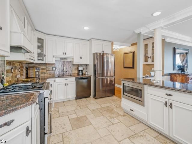 207 Eileen Dr