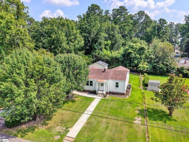 207 Elm St, Clinton, SC 29325