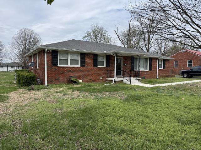 207 Elmwood Dr