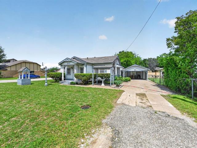 207 Hood Street