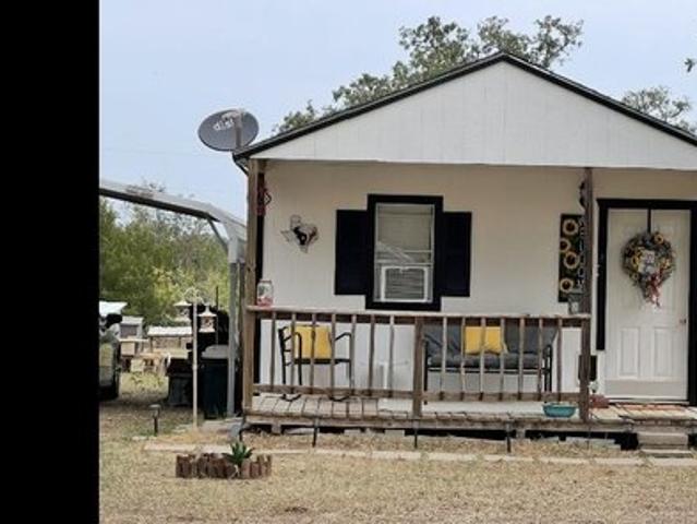 207 Hallas Rd, Somerville, TX 77879