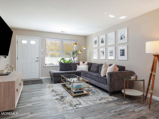 207 Harvest Way