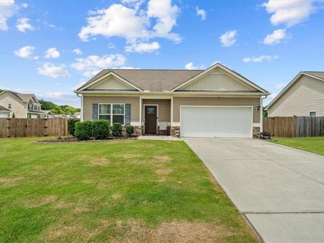 207 Heritage Dr, Calhoun, GA 30701