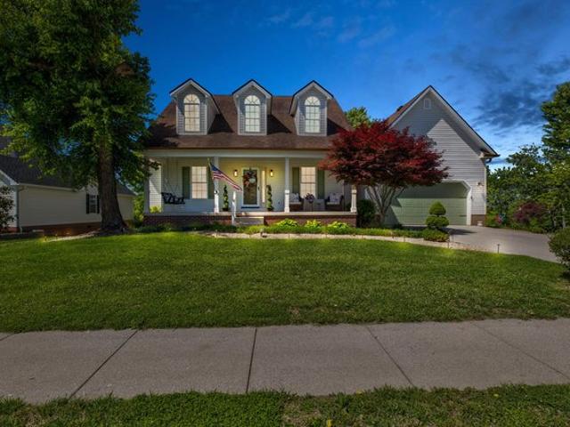207 Hibiscus Ln, Winchester, KY 40391