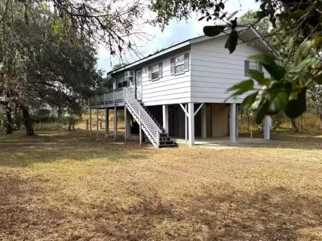 207 Hickory Dr, Sheridan, TX 77475 MLS 11175413