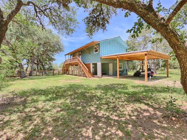 207 Hickory Drive