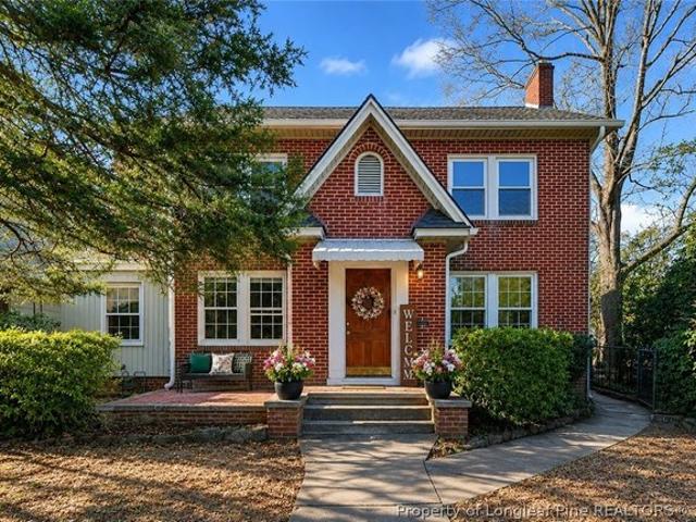 207 Hillcrest Ave, Fayetteville, NC 28305