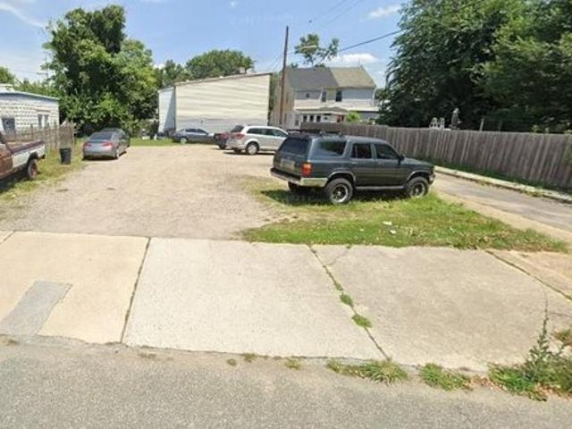207 Hudson St, Gloucester City, NJ 08030