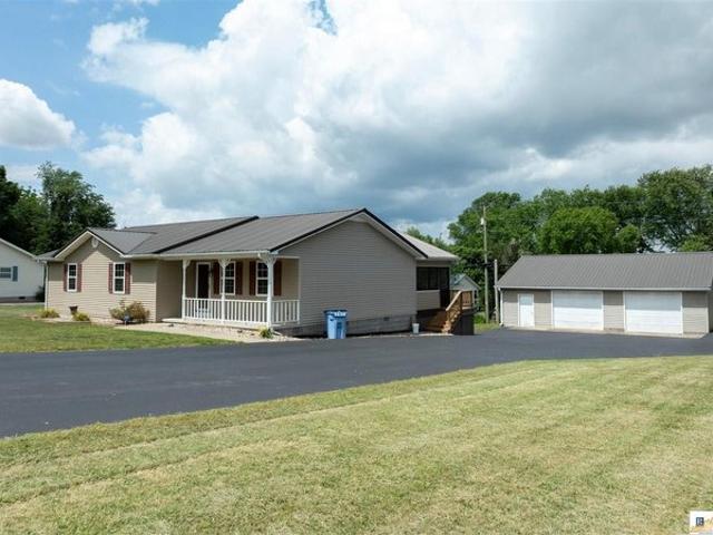 207 Indian Hills Dr, Glasgow, KY 42141