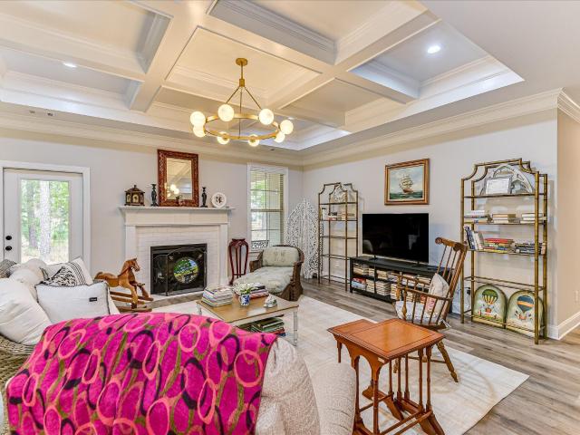 207 Ivy Court
