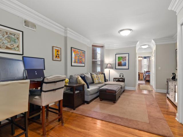 207 Ogden Ave