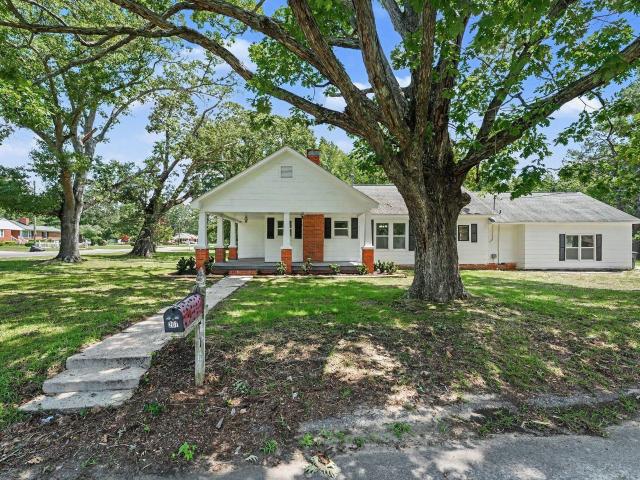 207 Old Post Road