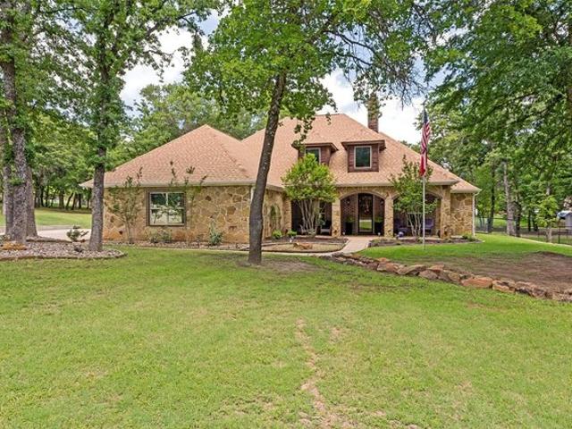 207 Overton Ridge Cir, Weatherford, TX 76088