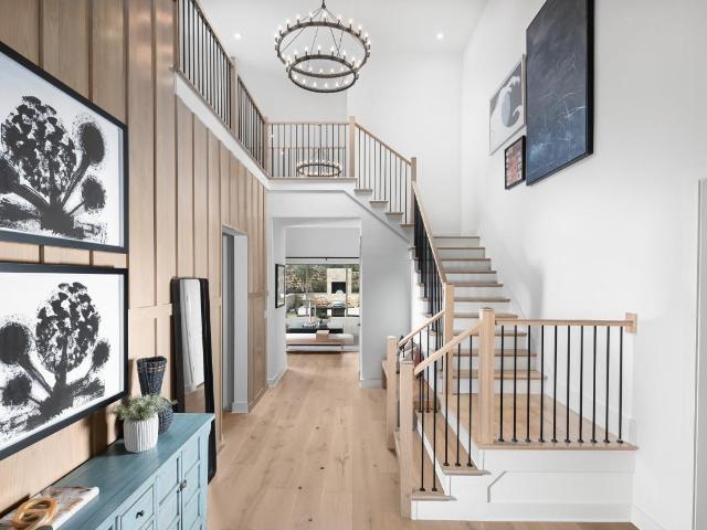 207 Lavaca Dr