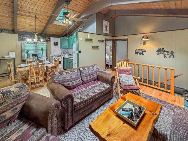 207 Lakeside Drive