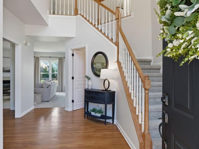 207 Lancelot Ln