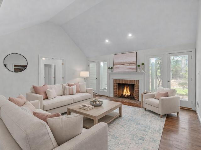 207 Larkwood Lane