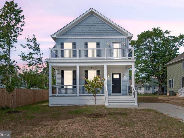 207 Lincoln, Colonial Beach, VA 22443 | MLS #VAWE2009