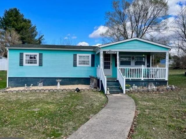 207 Luray Ave, Luray, VA 22835