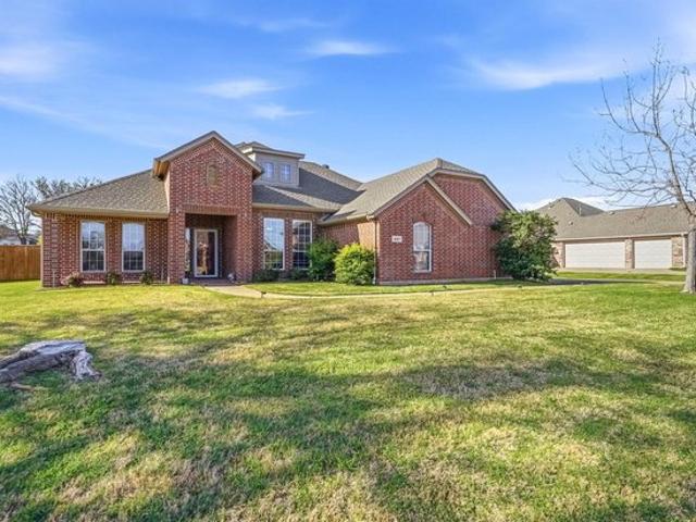 207 Moonlit Path Dr, Shady Shores, TX 76208