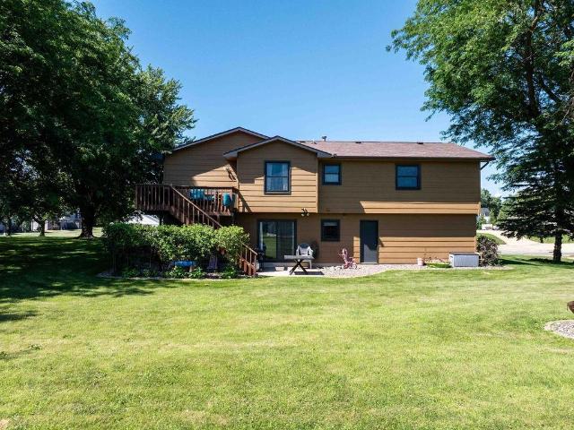 207 Maple Avenue SW