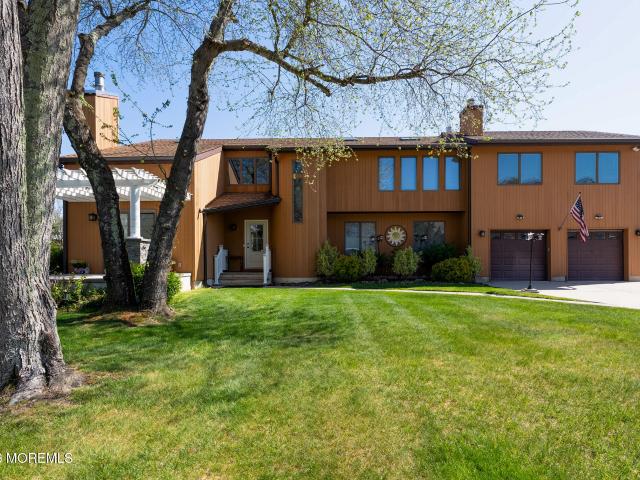 207 Mckinley Court
