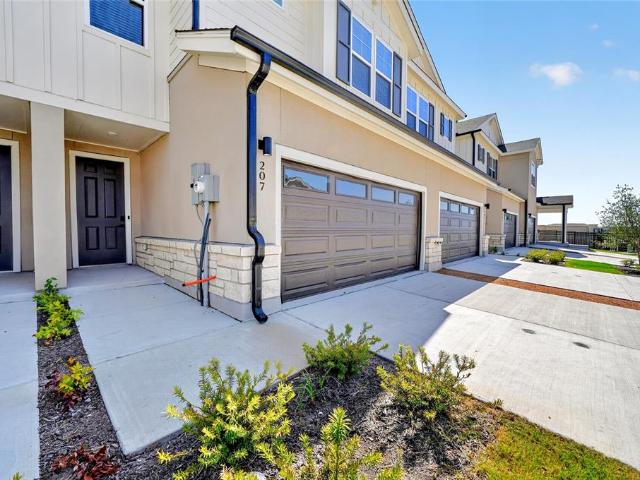 207 Melody Lane