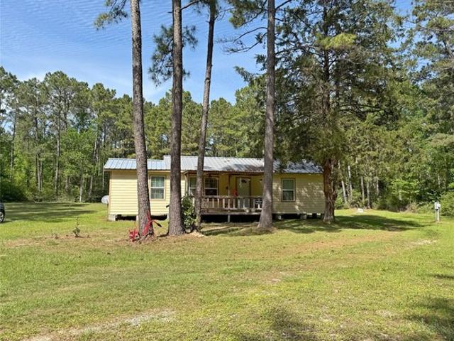 207 Munson Rd, Livingston, TX 77351