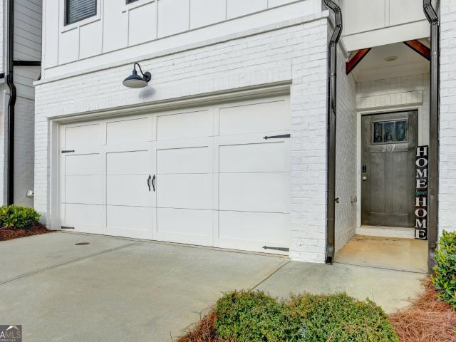 207 N Auburn Landing Place