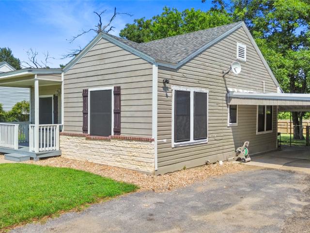 207 N Commerce Street