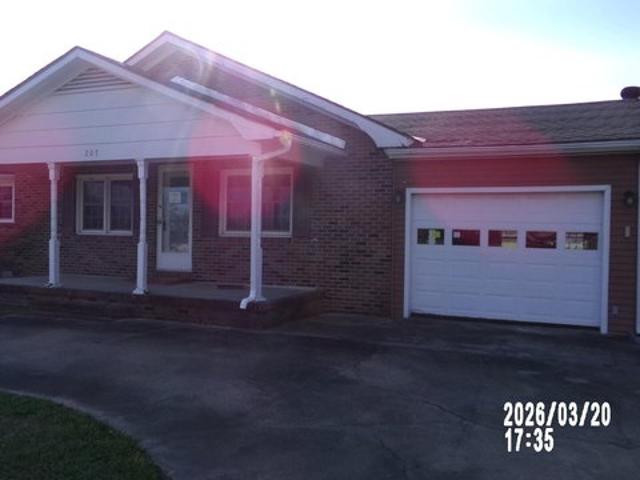 207 N Kennedy St, Beulaville, NC 28518