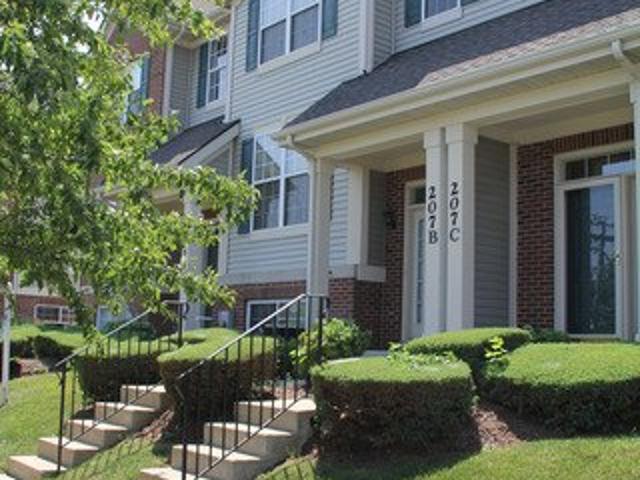 207 N Louis St Unit B, Mount Prospect, IL 60056