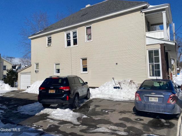 207 N Market Street