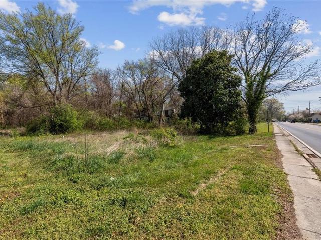 207 N River St, Calhoun, GA 30701 | MLS #7189 | Compass