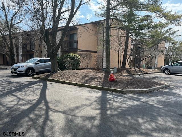 207 Newtowne Sq