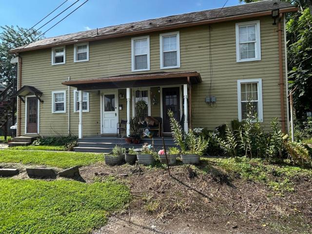 207 S 4TH REAR Street