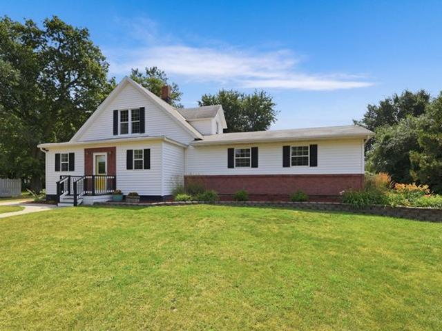 207 S 5th St, Arlington, SD 57212